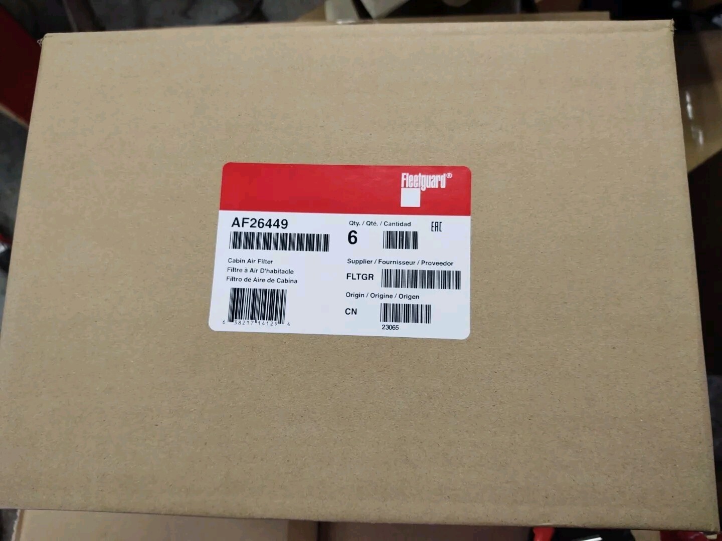 FLEETGUARD AF25139 - Air filter cross reference