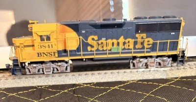 Custom Weathered HO Scale Athearn Genesis GP50 BNSF #3841 Ex Santa Fe ...