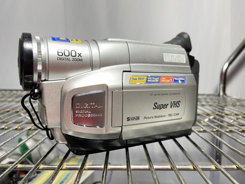 JVC Super VHS-C Camcorder 600x Digital Zoom Bundle GR-SXM250U UNTESTED ...