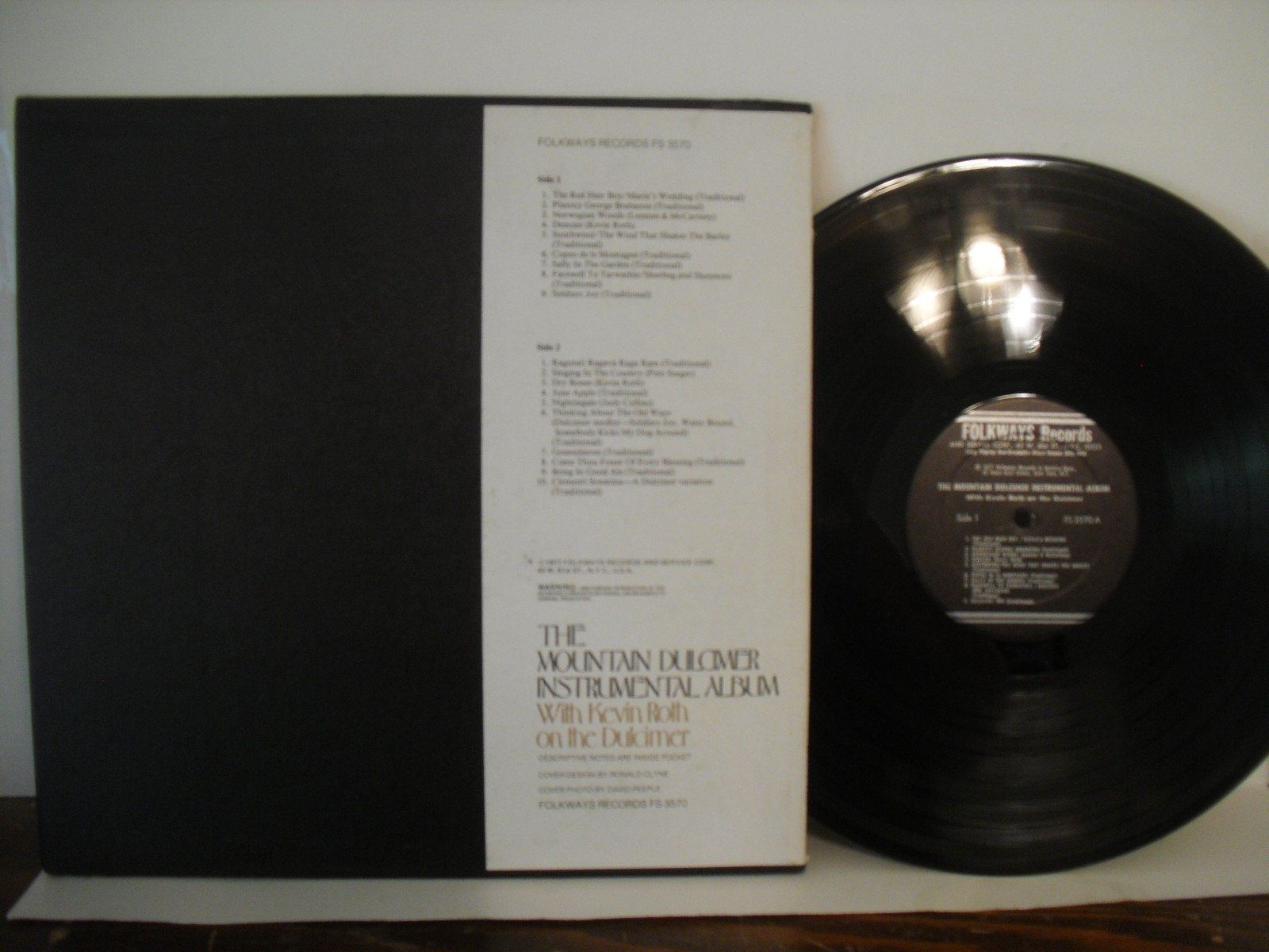 Kevin Roth, The Mountain Dulcimer Instrumental Album, Folkways ...