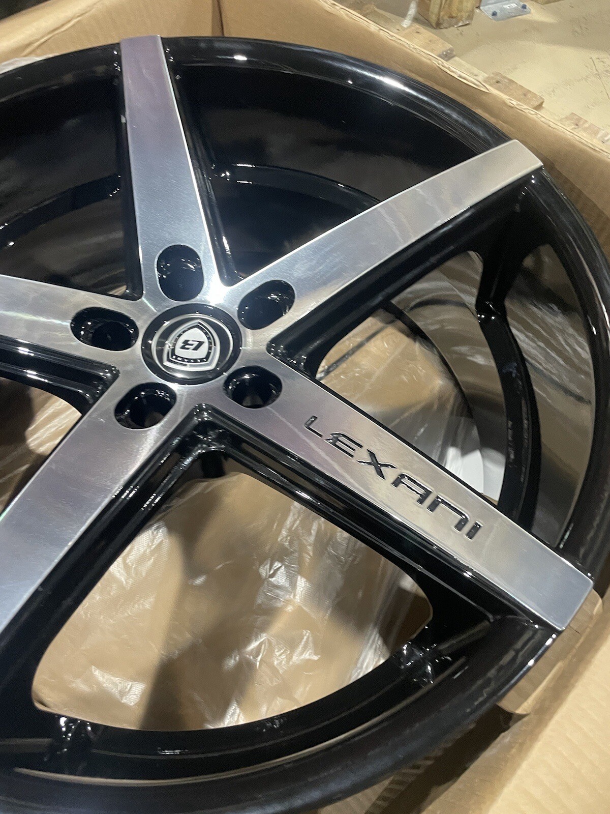 Lexani R-FOUR Black Machined Wheels R04-2210-13-25MB R-FOUR Black ...