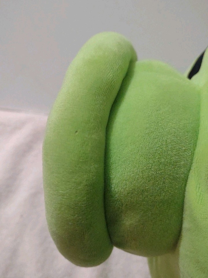 Tomy Plants vs Zombies Club Mocchi Mocchi Peashooter Mega 15"? Plush ...