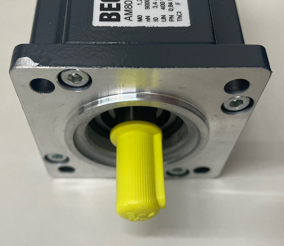 3~Brushless Servomotor Motor Synchronmotor Beckhoff AM8023-0F20-0000 ...