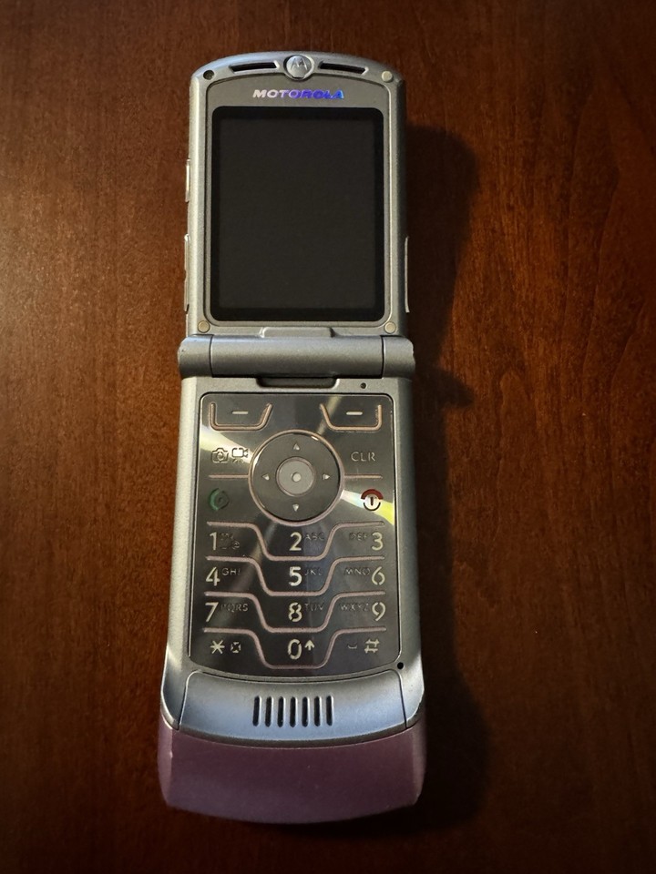 Motorola RAZR V3m - Pink and Silver Very Rare Cellular Flip Phone | eBay