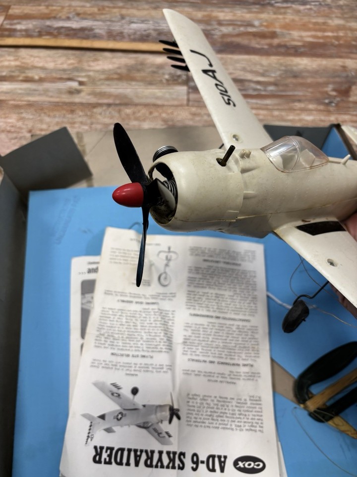 Cox Skyraider Ad-6 Gasser Airplane US Navy White Half Box Manuals ...