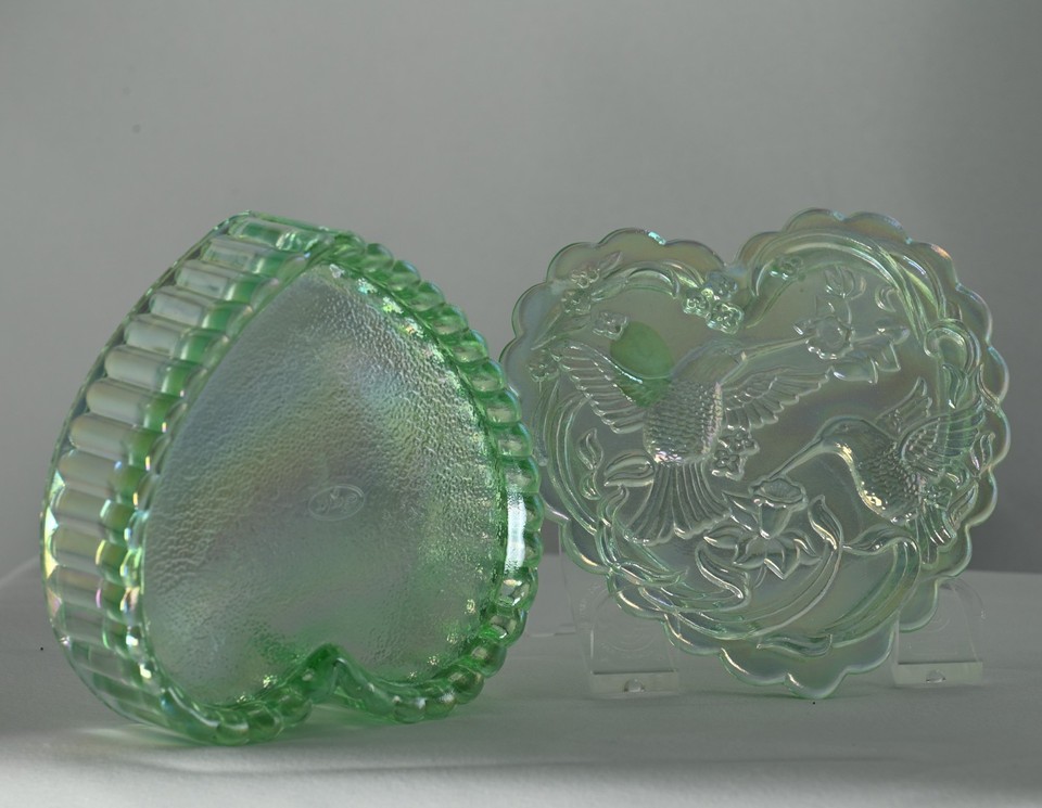 Fenton Heart Trinket Box w/ Lid Seafoam Green Iridescent Glass ...