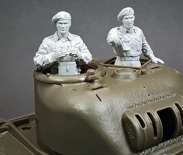 Panzer Art 1/35 British Sherman Tank Turret Crew WWII Tankers (2 Figs ...