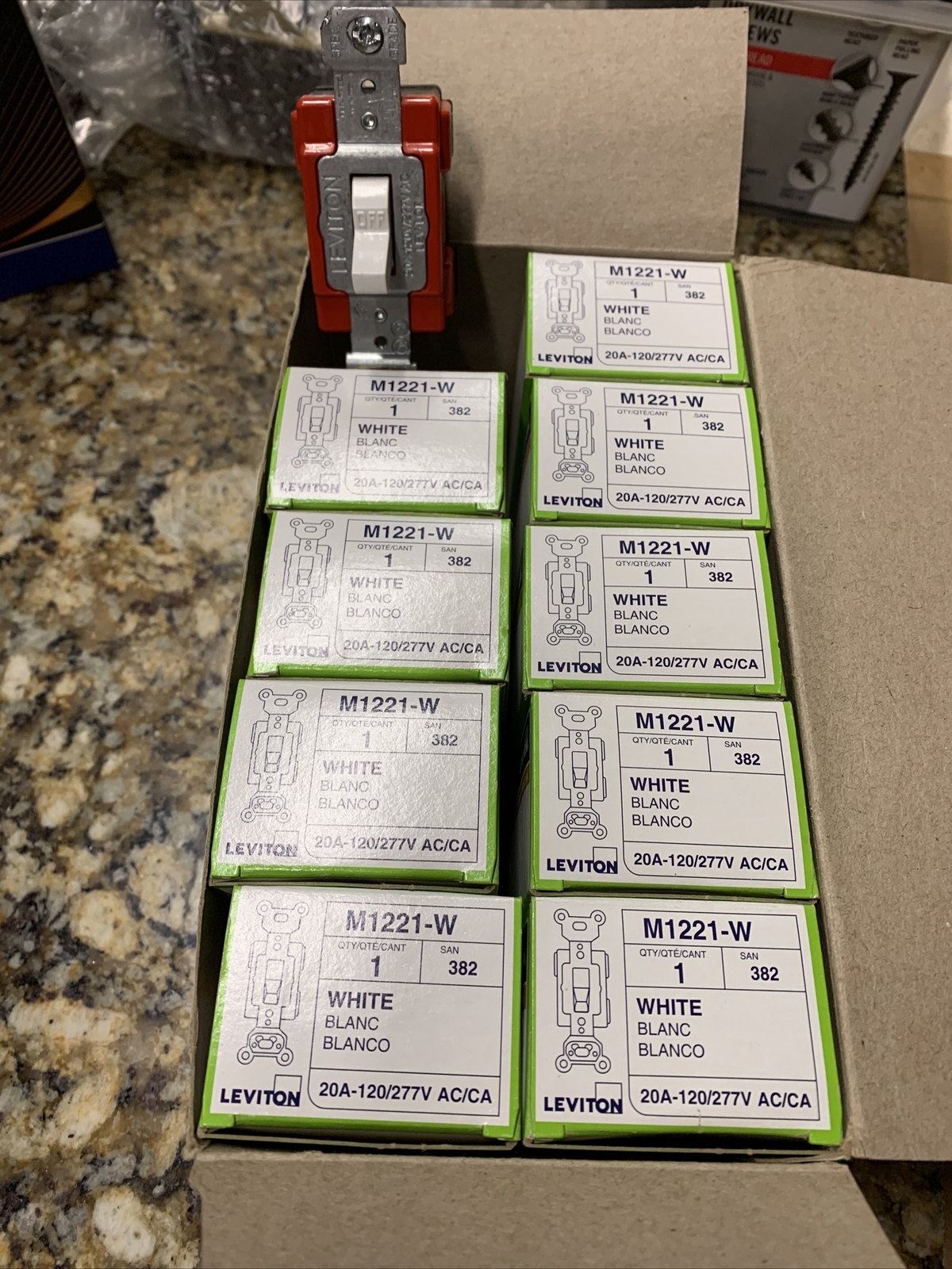 NEW Leviton M1221-W LEV-LOK Industrial Grade Switch 20A 120/277V AC ...