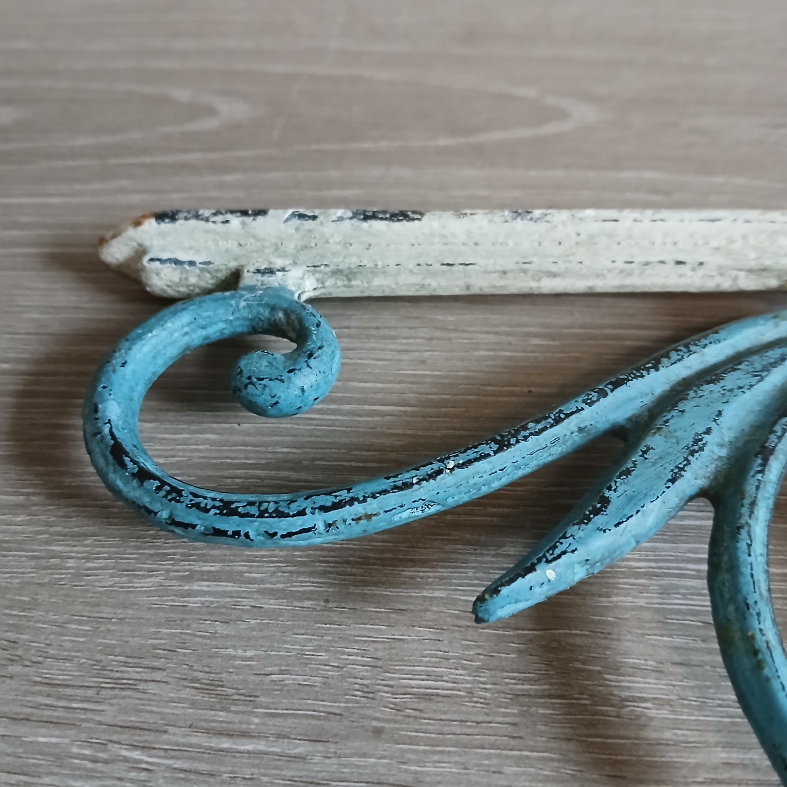 Vintage Cast Iron Shelf Brackets Pair Ornate Scroll Blue White ...