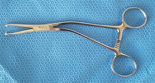 Medicon 35.15.19 Dingman Bone Holding Forcep, One Jaw Slotted, 7 1/2 ...