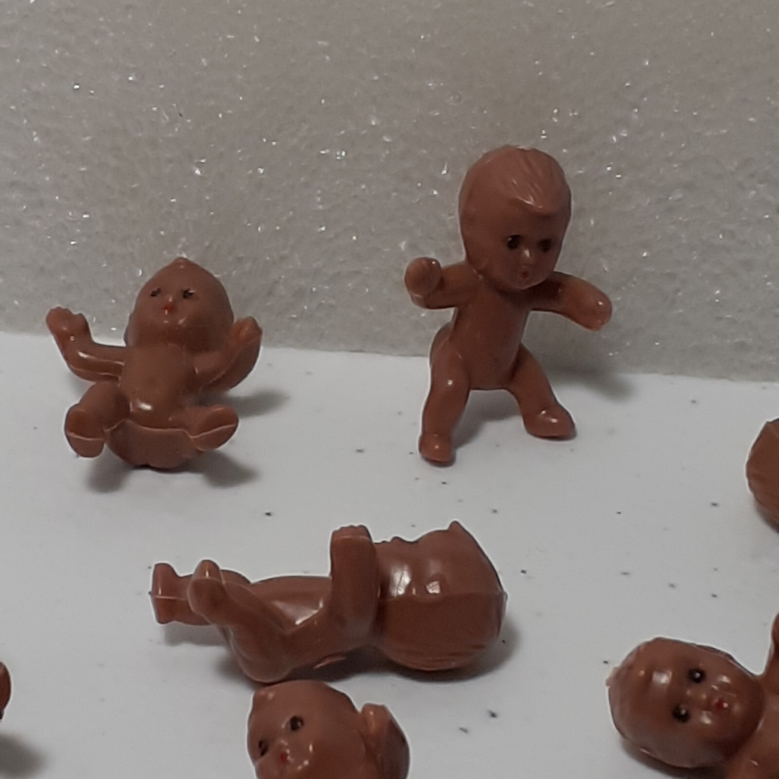 Lot o 19 Brown Baby Boys 1" Mini Plastic Babies NEW for Arts & Crafts ...