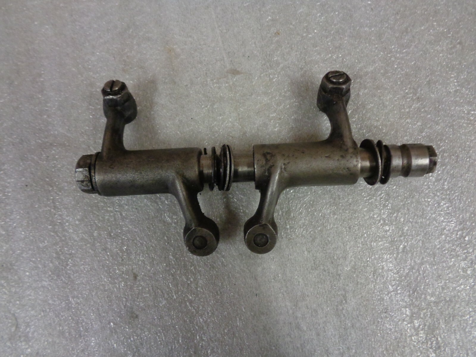 1969 BSA A65 / A50 ROCKER SPINDLE WITH INLET ROCKER ARMS | eBay