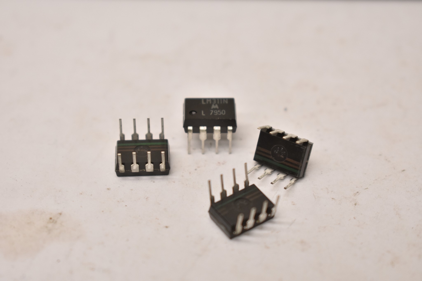 LM311N Motorola High Performance Voltage Comparators, Lot of 4 | eBay