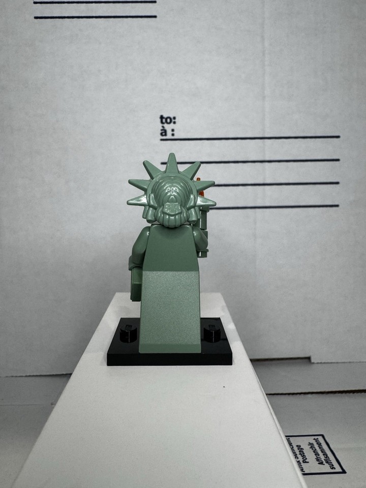 LEGO Lady Liberty Statue of Liberty Minifigure 8827 Series 6 Complete ...
