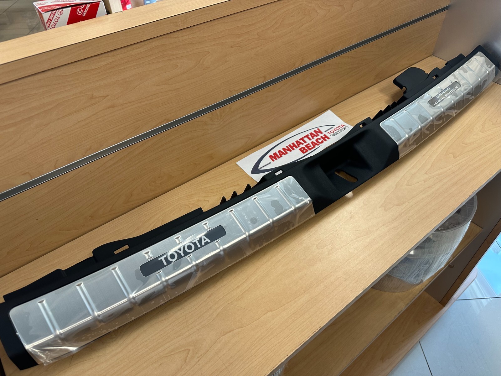 24-25 GRAND HIGHLANDER STAINLESS STEEL ILLUMINATED REAR CARGO SILL OEM ...