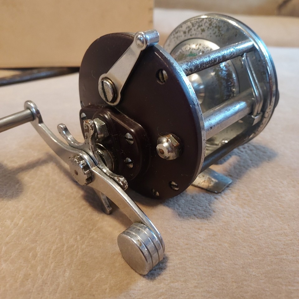 Penn Peer Fishing Reel No. 209 Old Used Still Works Open Face Level ...