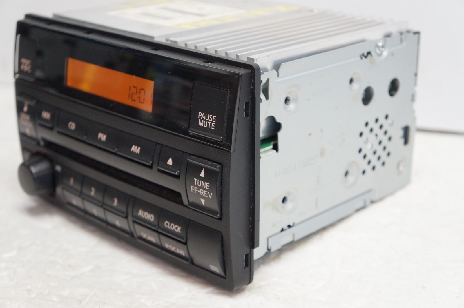 OEM Factory Stereo Radio Receiver CD Player 28185 ZB00B 05-06 Nissan ...