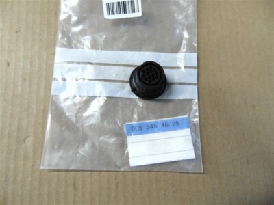 Brand New Plug Socket Genuine Mercedes 541/905/907 - A0055454626 | eBay