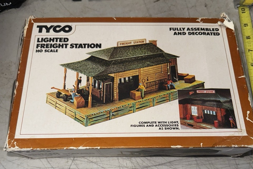 Vintage TYCO Lighted Freight Station HO Scale No 906 | eBay