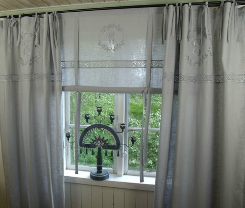 Raff Gardine CRYSTAL GRAU 80x120 LillaBelle Monogramm bestickt Rollo ...