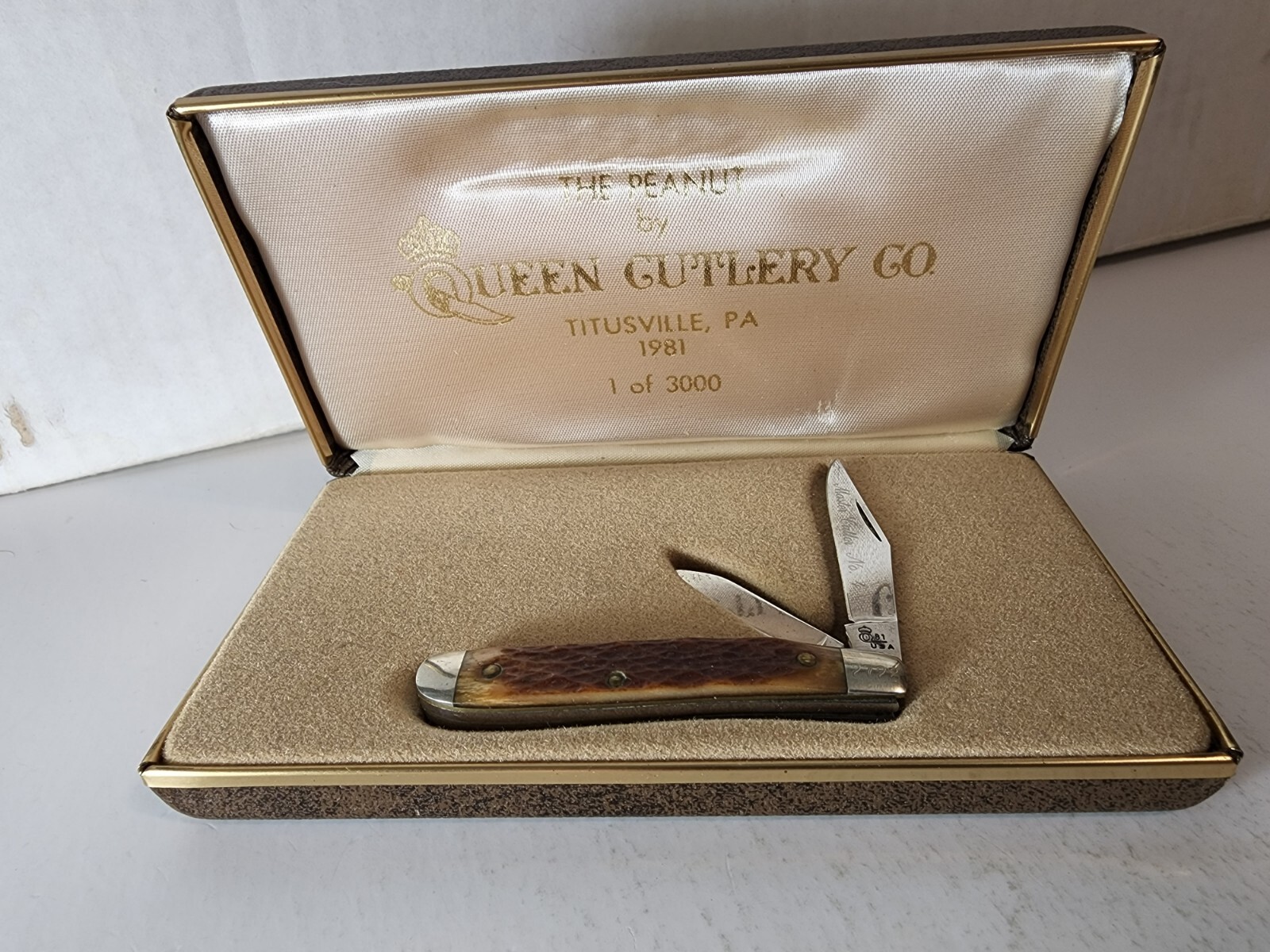 Queen Cutlery Knives - Old Pocket Knives