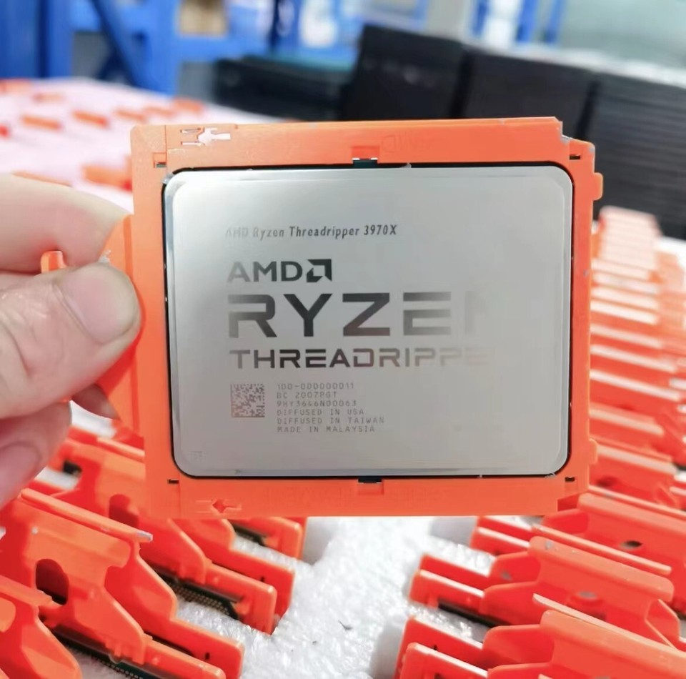 AMD Ryzen Threadripper 3970X sTRX4 3.70GHz 32-Core 64-Threads 280W CPU ...