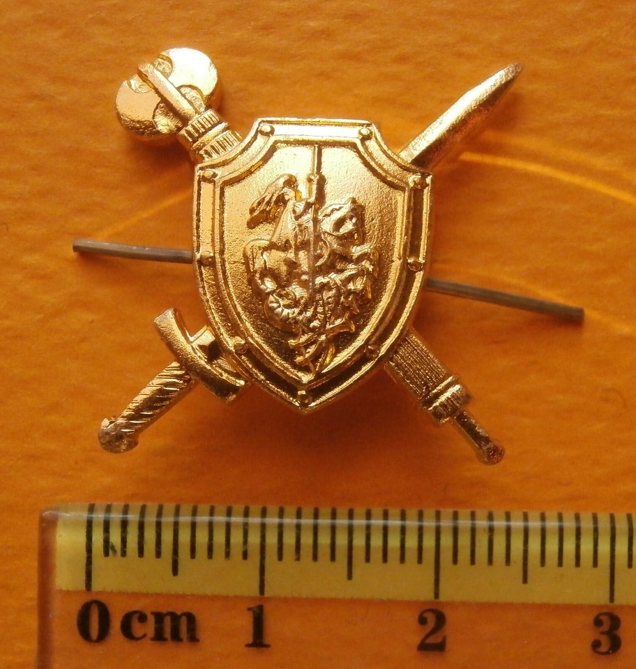 Russian 2 emblems on the collar tabs & shoulder straps of the military ...