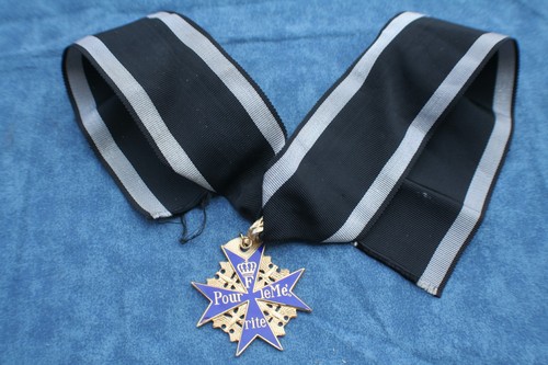 WW1 German BLUE MAX MEDAL Award Military Order Iron Cross Badge ...