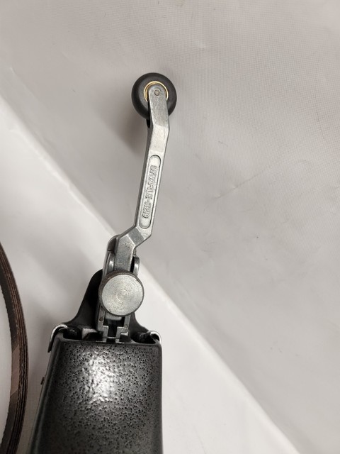 Dynabrade Dynafile 11000 Belt Sander 4000 SFPM 3a for sale online | eBay