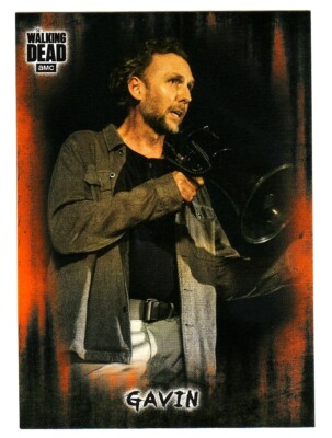 WALKING DEAD HUNTERS AND THE HUNTED ORANGE PARALLEL BASE CARD 61 GAVIN ...