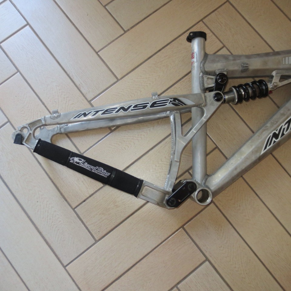 USED VINTAGE INTENSE TAZER VP BIKE FRAME DIRT JUMP SLOPESTYLE MOUNTAIN ...