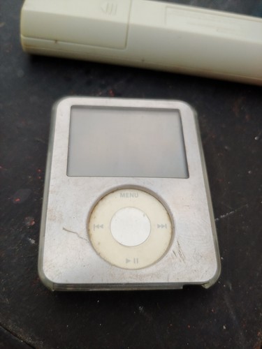 [4GB] APPLE iPOD 3rd Gen A1236 PREOWNED Silver Gray | eBay