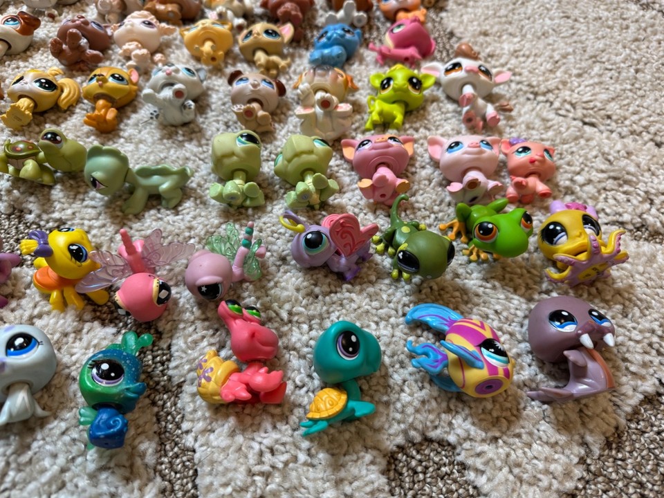 200+ AUTHENTIC lps littlest pet shop huge lot cats, dogs, reptiles ...