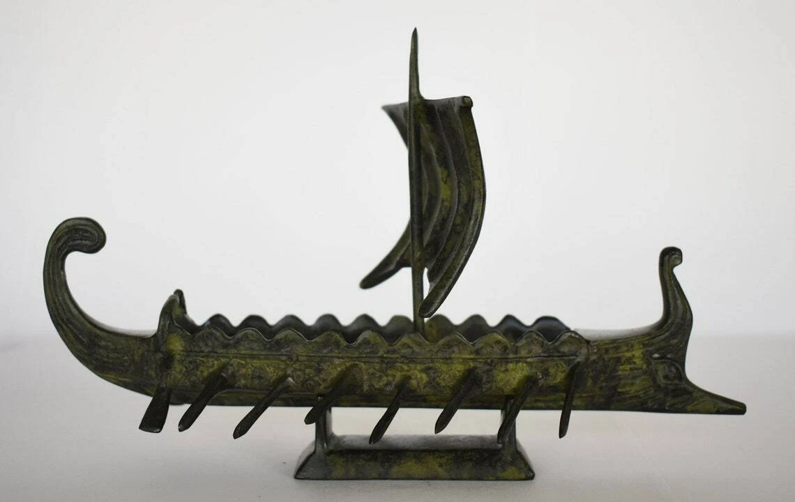 Greek Trireme Art