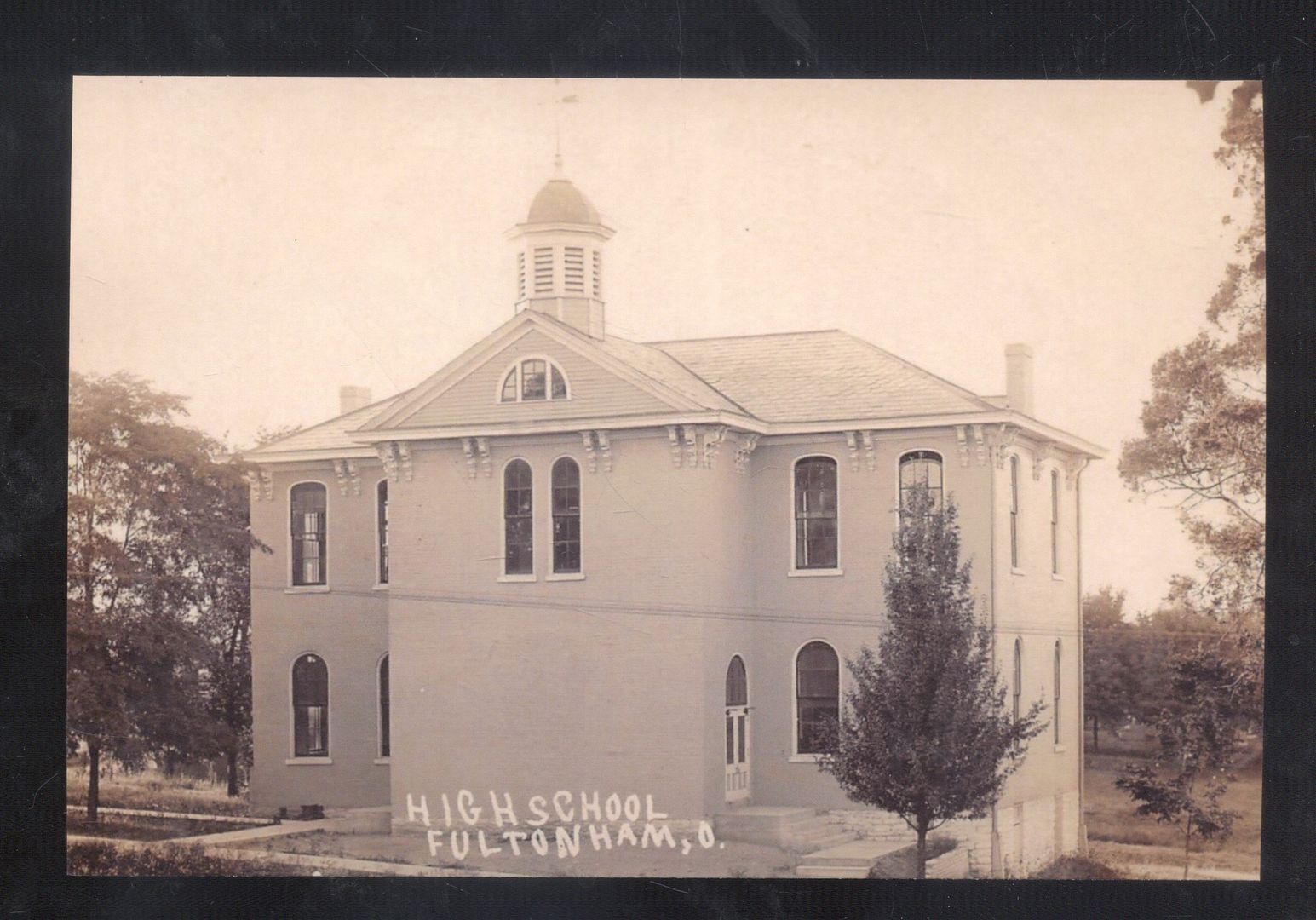 REAL PHOTO FULTONHAM OHIO HIGH SCHOOL BUILDING OH. POSTCARD COPY | eBay
