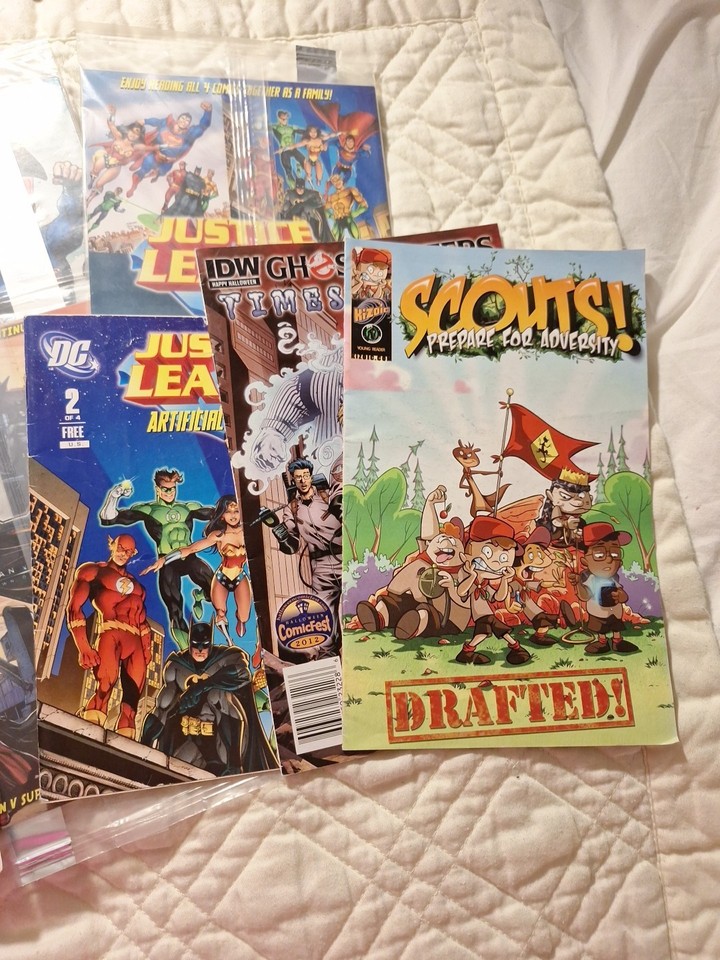 Miniature Comic Books Lot Of 7 Archie Batman Justice League Ghost ...