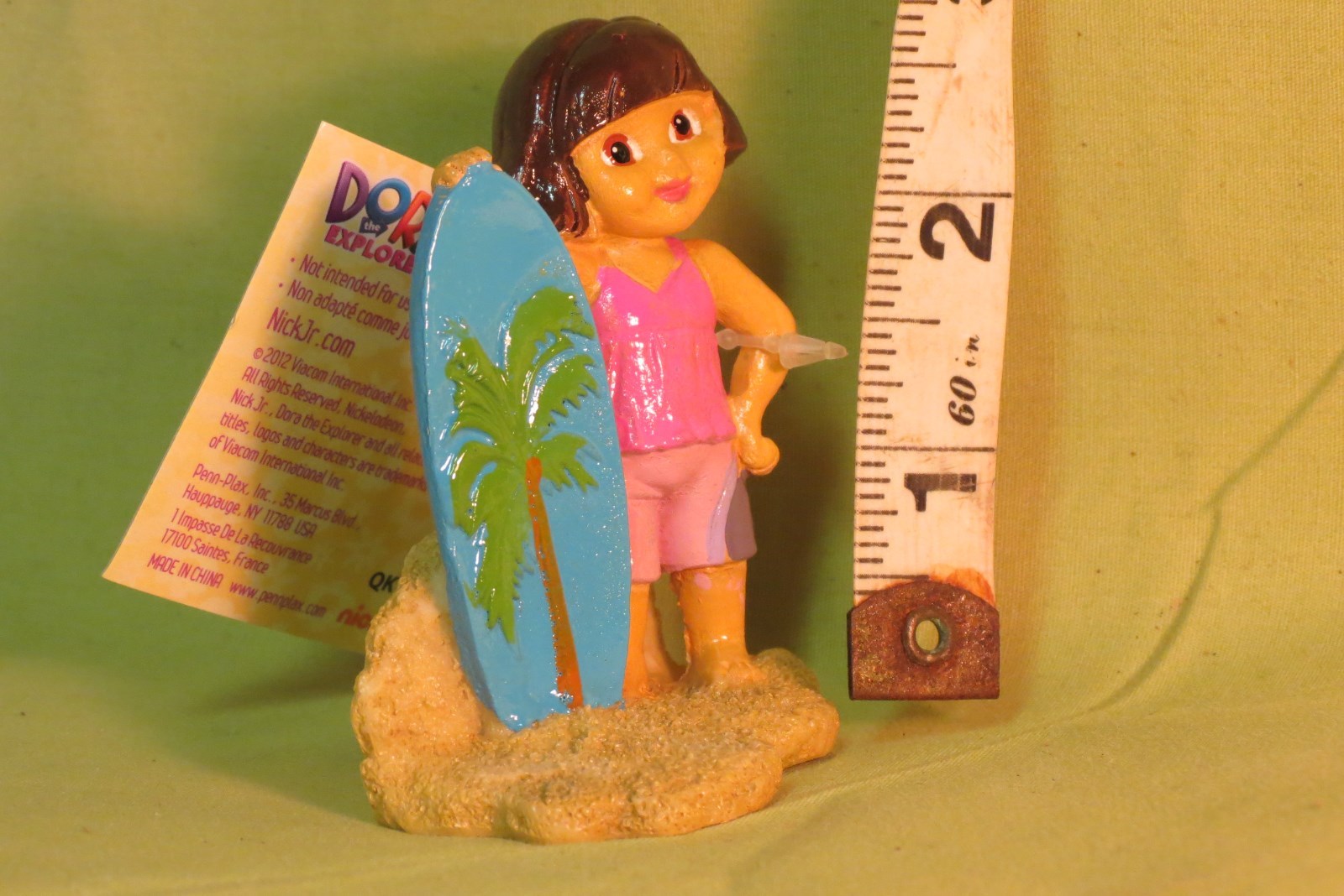 DRR23 Dora & Surfboad, Dora the Explorer Fish Bowl, Miniature Garden ...