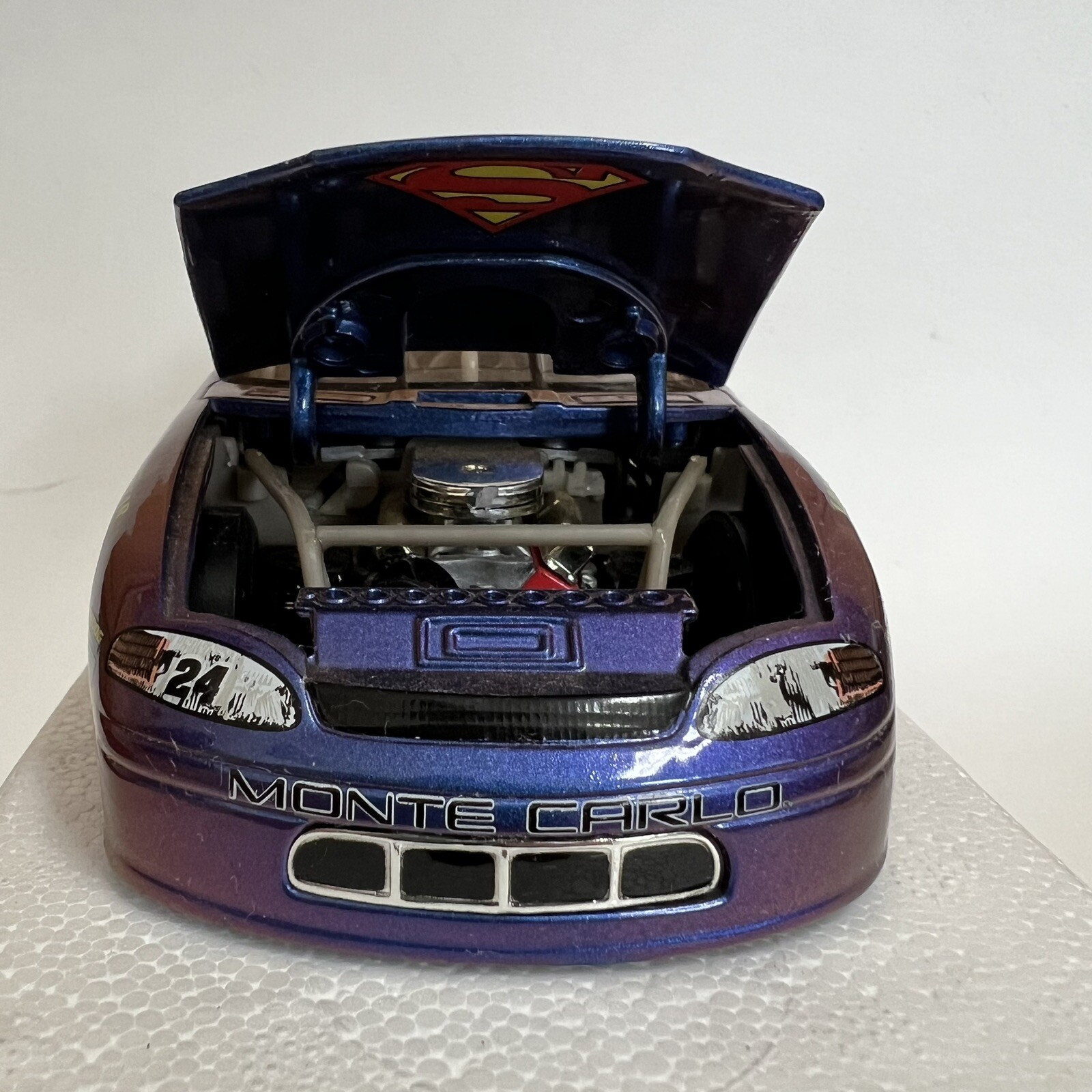 1999 Jeff Gordon Superman Dupont NASCAR Diecast Car 1:24 ACTION Limited ...