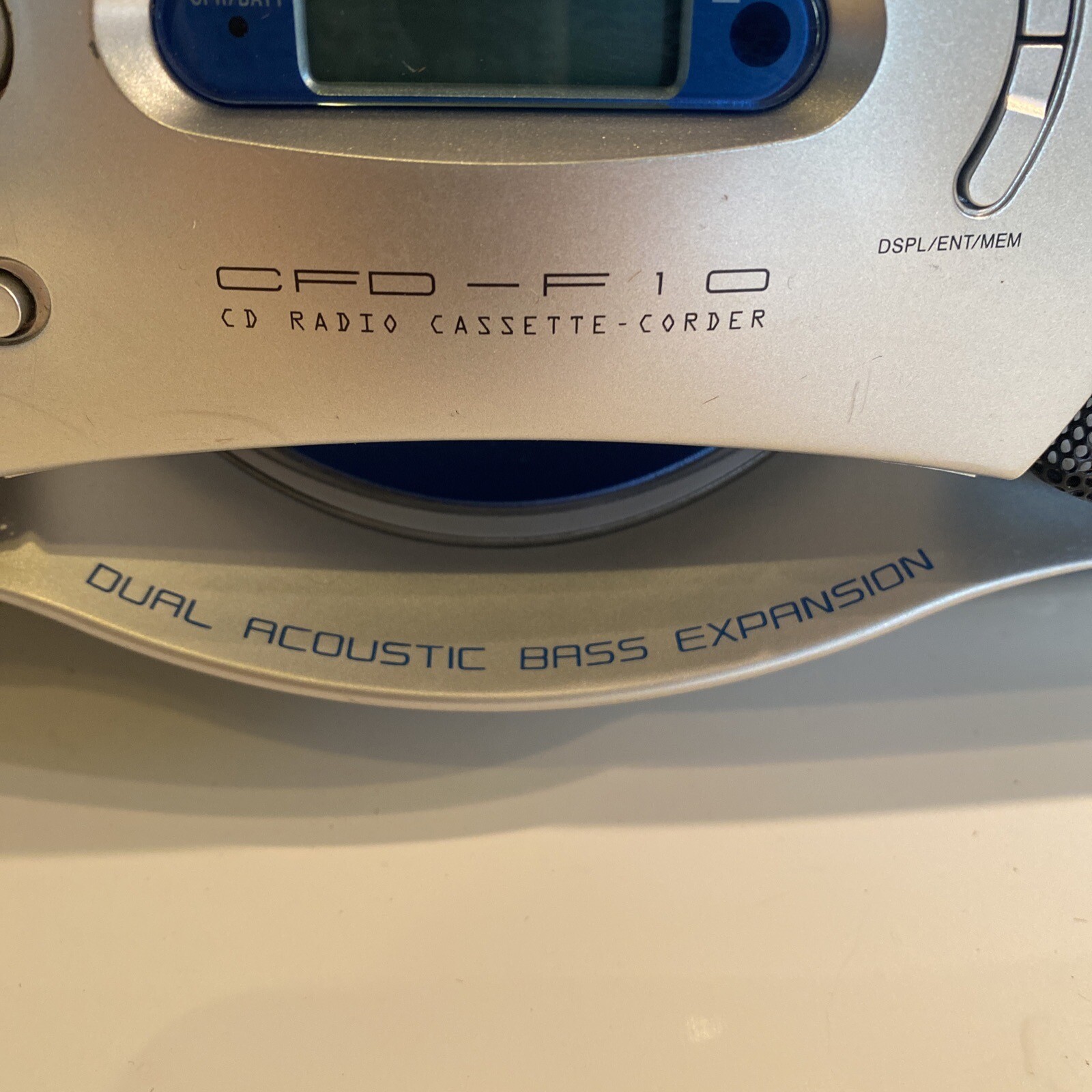 Sony CFD-F10 CD/Headphone Jack/CD-R Playback/Radio/CD-RW Playback ...