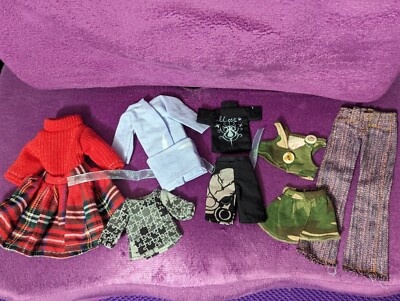 Blythe / Pullip / Dal / Yeolume sized doll clothing lot, Incl Sugar Mag ...