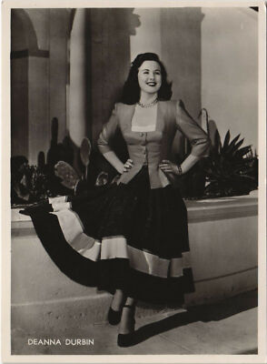 PC DEANNA DURBIN, MOVIE STAR, Vintage REAL PHOTO Postcard (b37253) | eBay