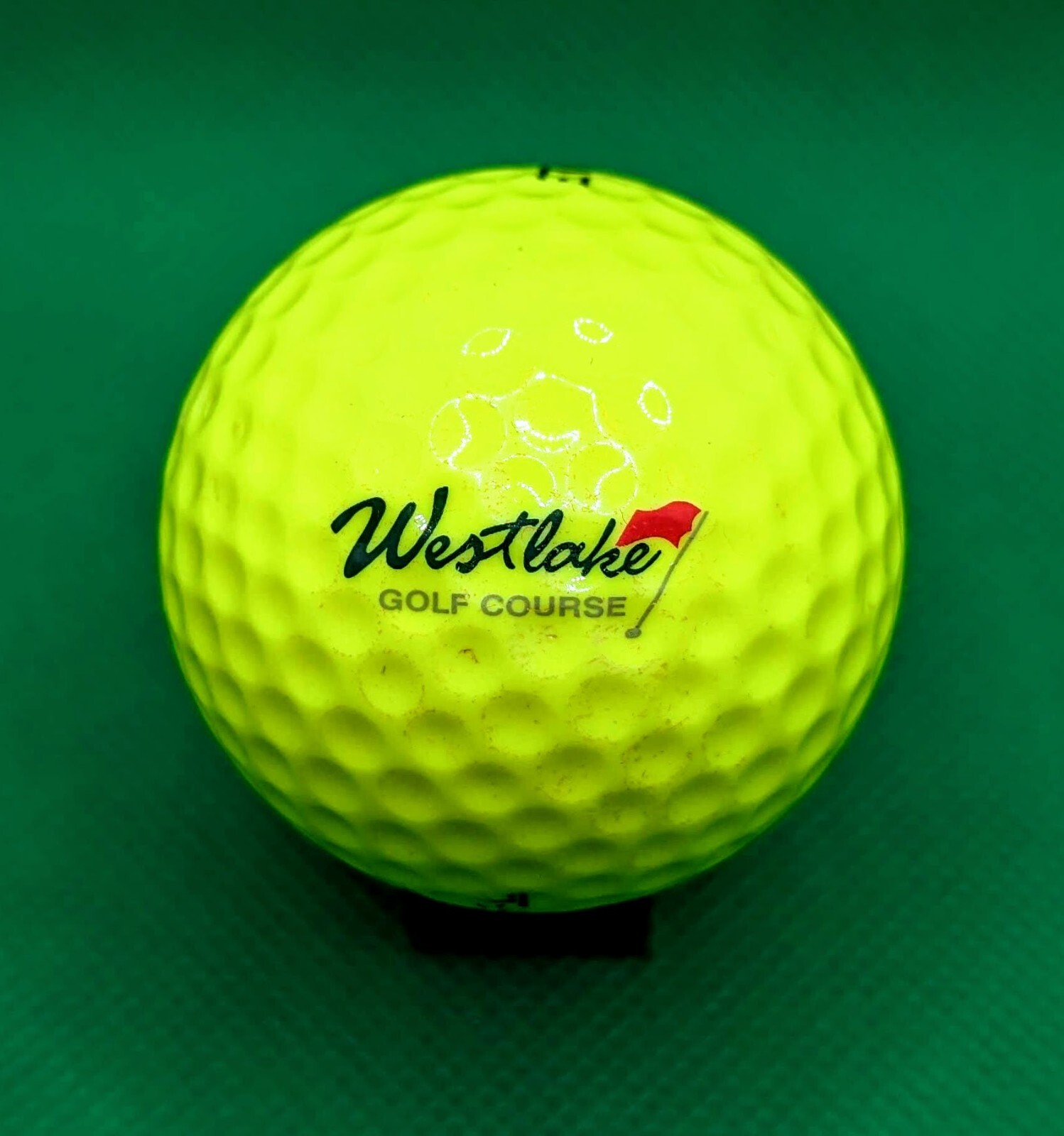 Vintage Yellow Westlake Golf Course logo golf ball | eBay