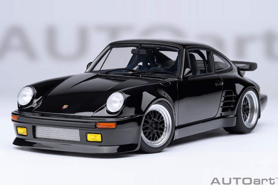 AUTOart Porsche 911 (930) Turbo 'Wangan Midnight" Blackbird Black 1:18 ...
