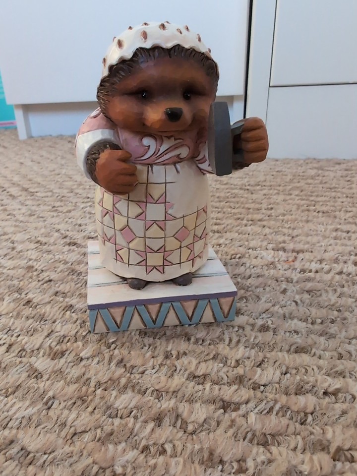 Beatrix Potter by Jim Shore Lily-White and Clean, Oh Mrs Tiggy-Winkle ...