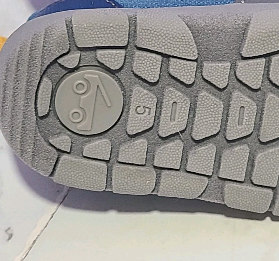 NEW EASY ON See Kai Run Kids Basic Walking Sneaker Shoe Baby Size 5 | eBay