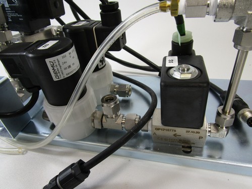 Lot of 4 GEMU Fritz-Muller D-74653 Ingelfingen Valve Pump GSR k0591410 ...