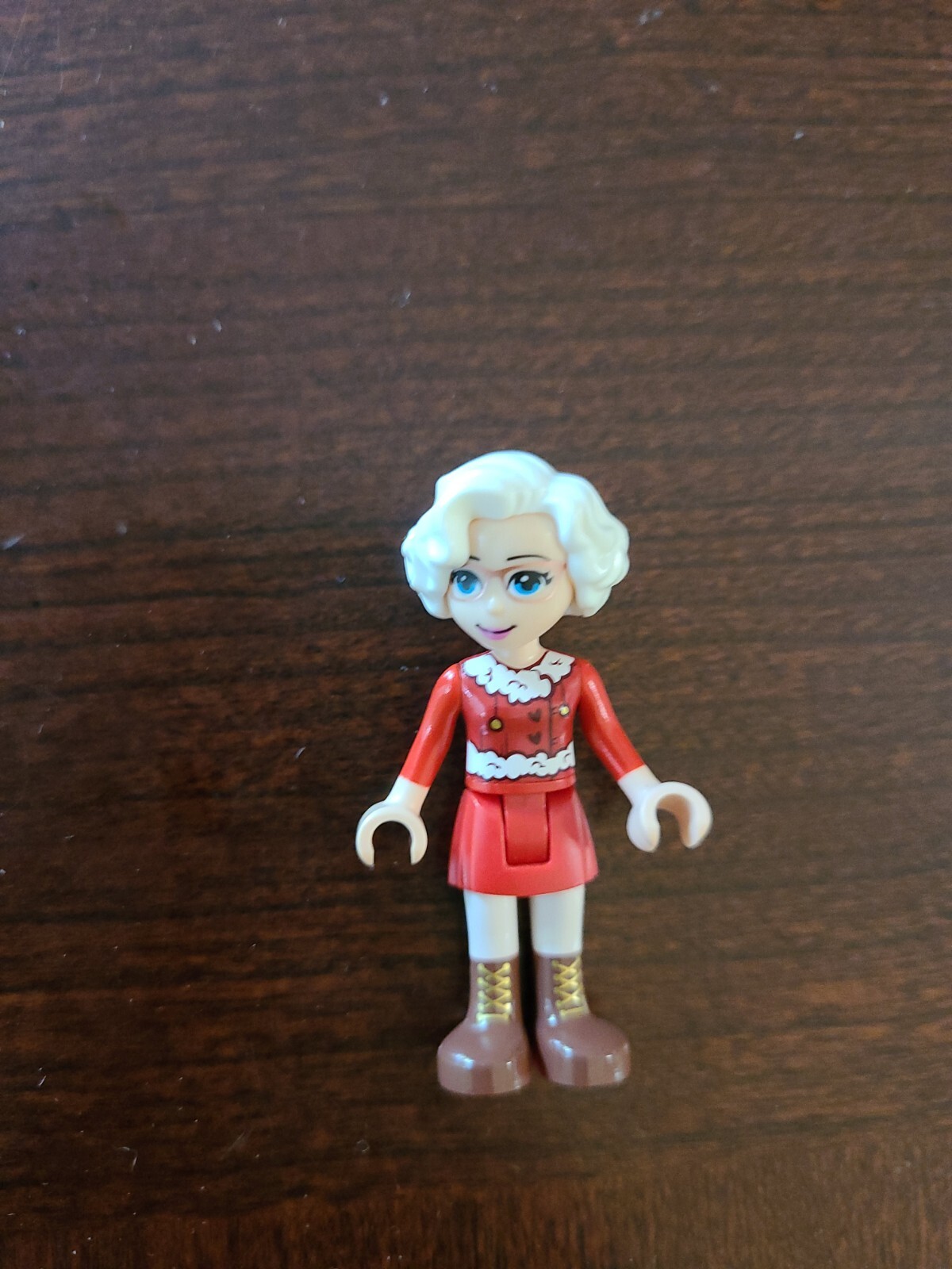 LEGO Minifigure Mrs Claus from Friends Advent Calendar Christmas ...
