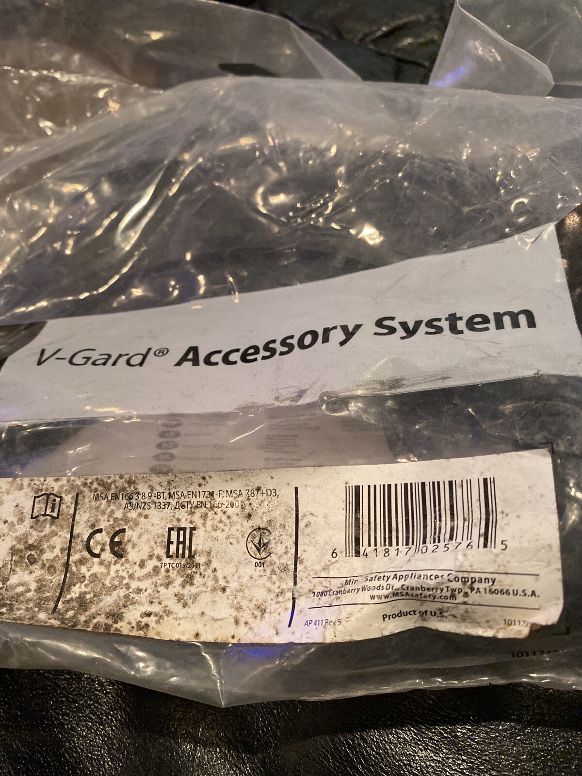 MSA 10115822 V-gard Frame 10115836 Visor Universal for Caps for sale ...