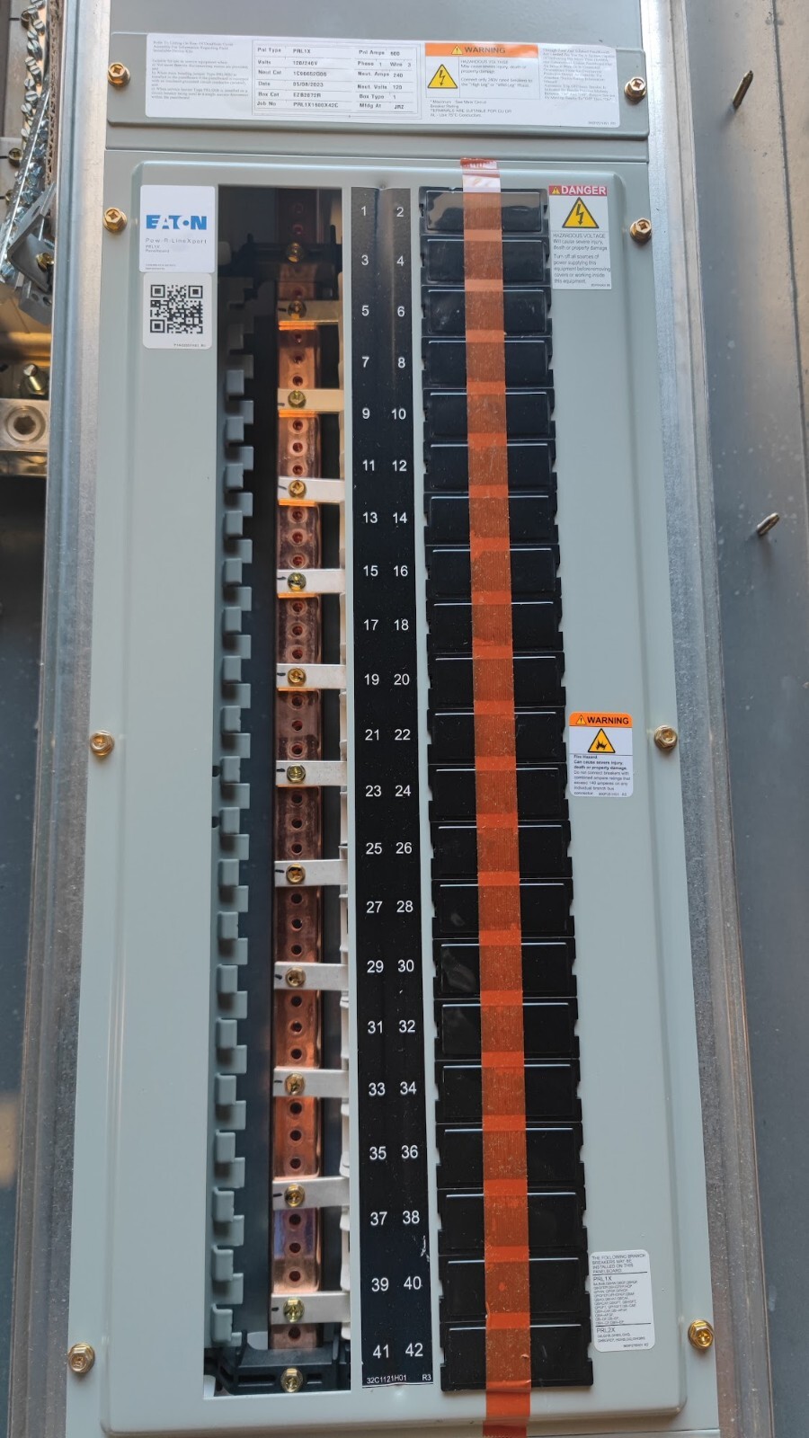 EATON PRL1x 600 AMP 240/120V SINGLE PHASE 3WIRE 42 Cir NEMA 1 ...