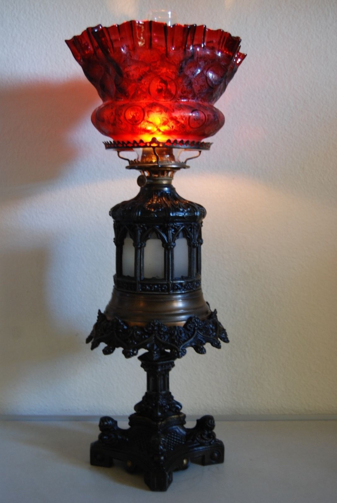 ANTIQUE IDEN GOTHIC BOSTON SANDWICH RUBY RED GLASS SHADE KEROSENE OIL ...